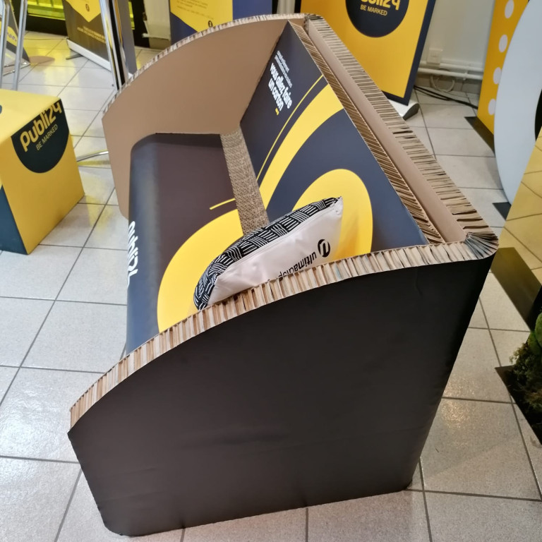 Canapé en carton personnalisable